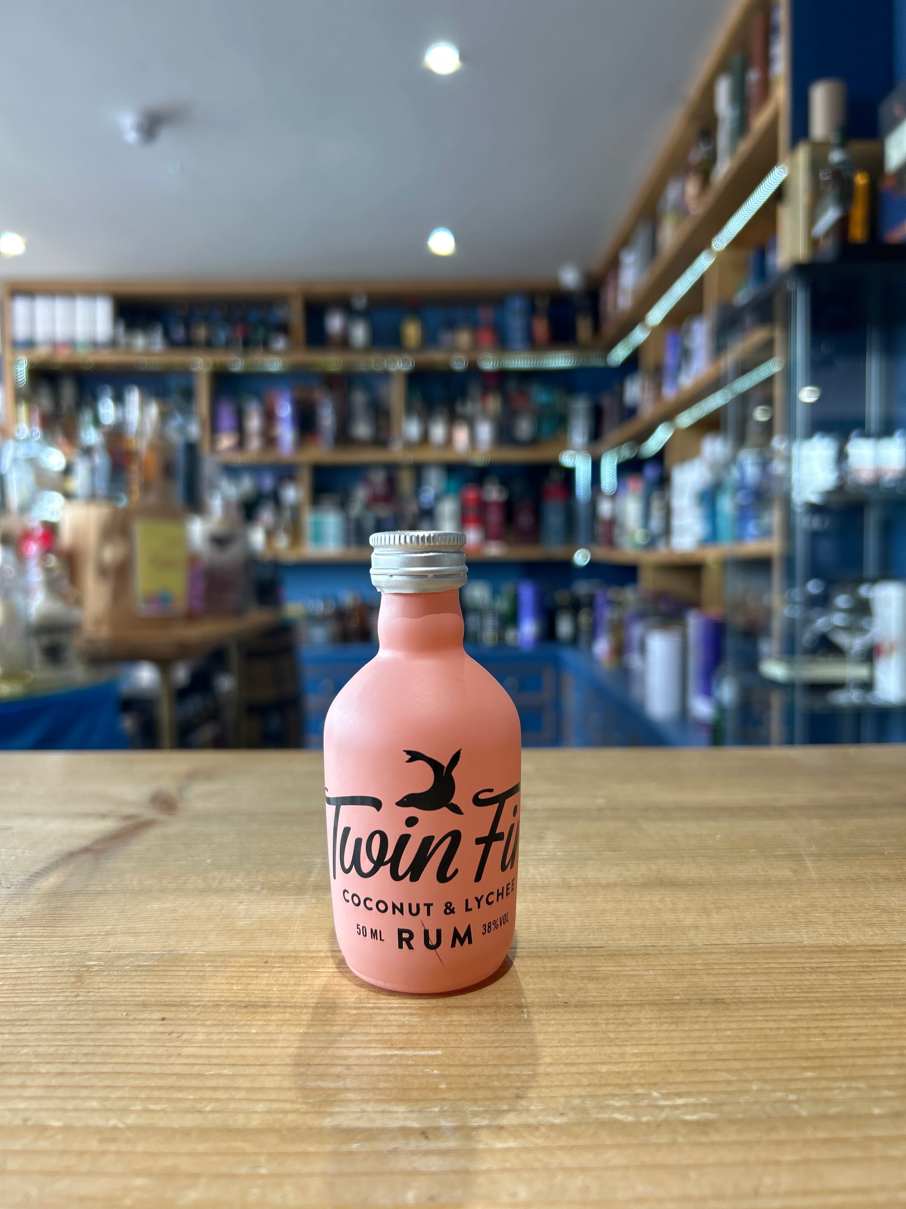 Twin Fin Coconut and Lychee Rum 5cl 38%